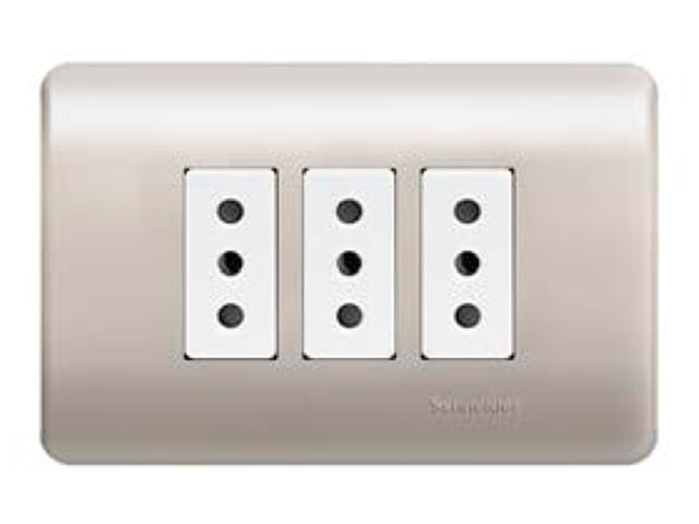 Placa Genesis Armada Con Toma Corriente Triple 10a 2p+T - Millan